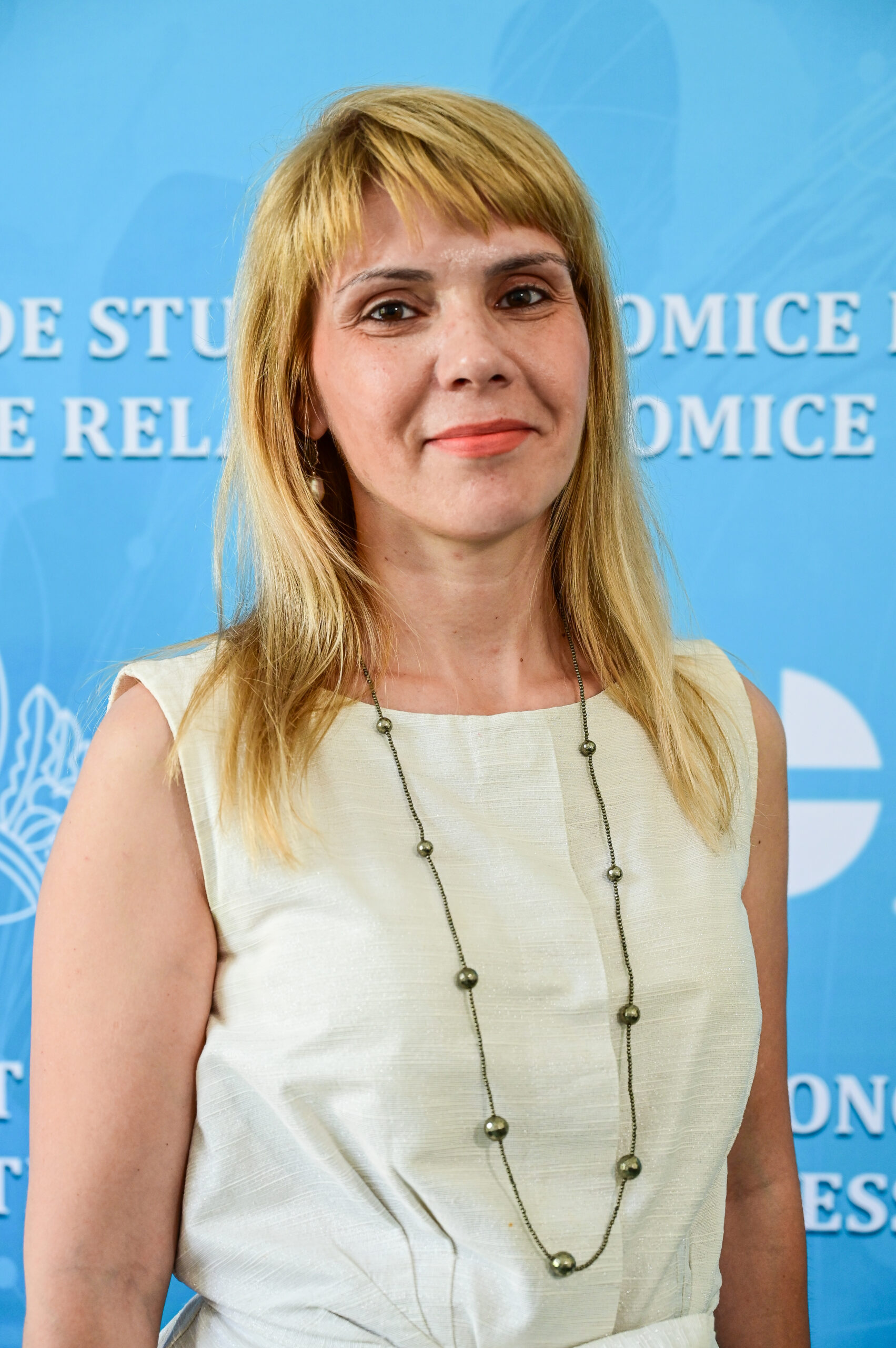 MEMBRII DEPARTAMENTULUI DE RELAȚII ECONOMICE INTERNAȚIONALE ...